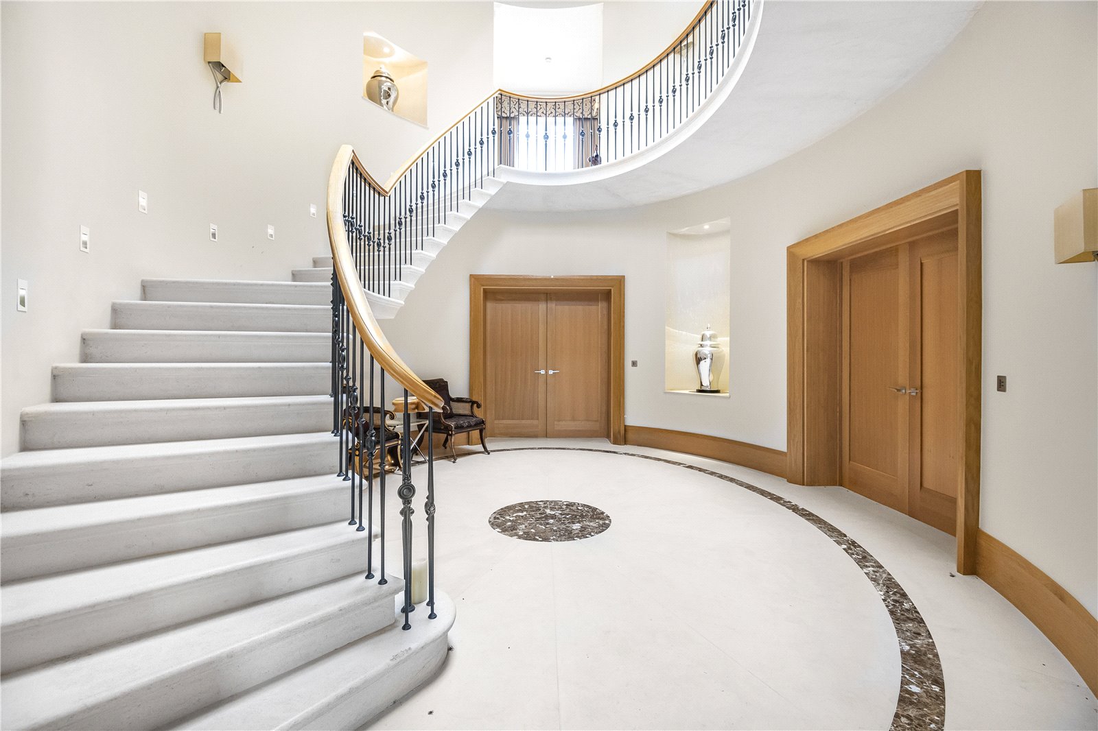 Broad Walk, London | Statons