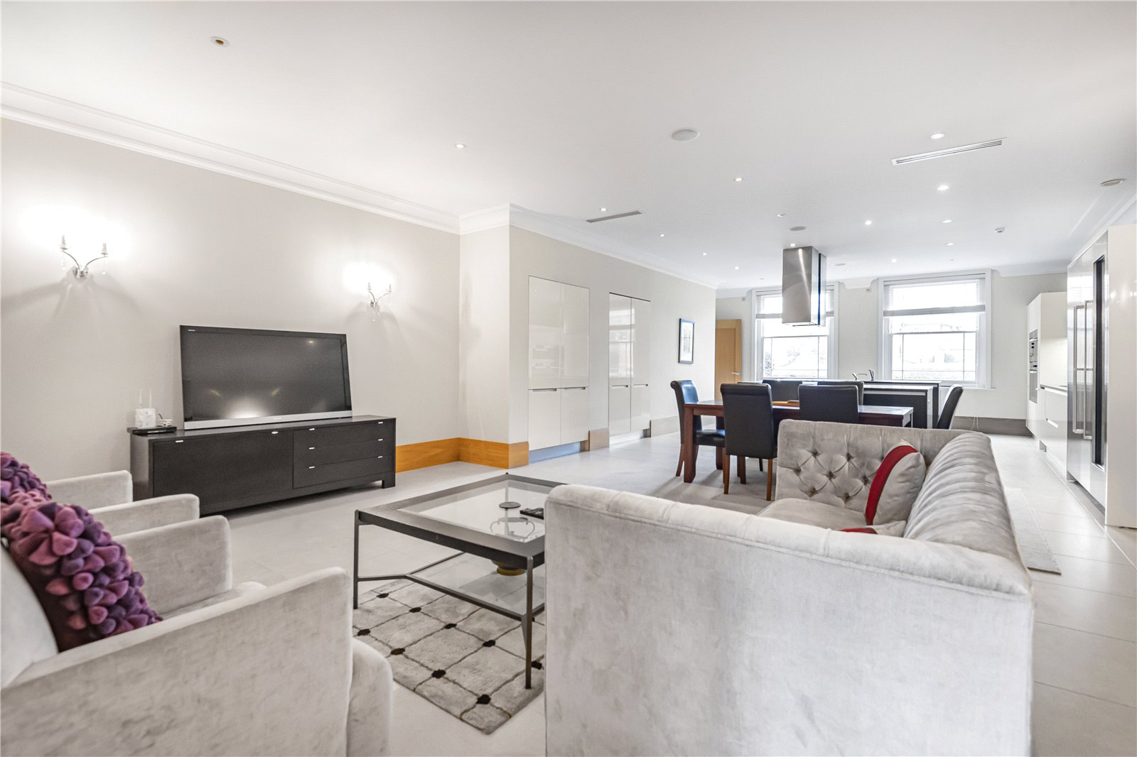 Broad Walk, London | Statons