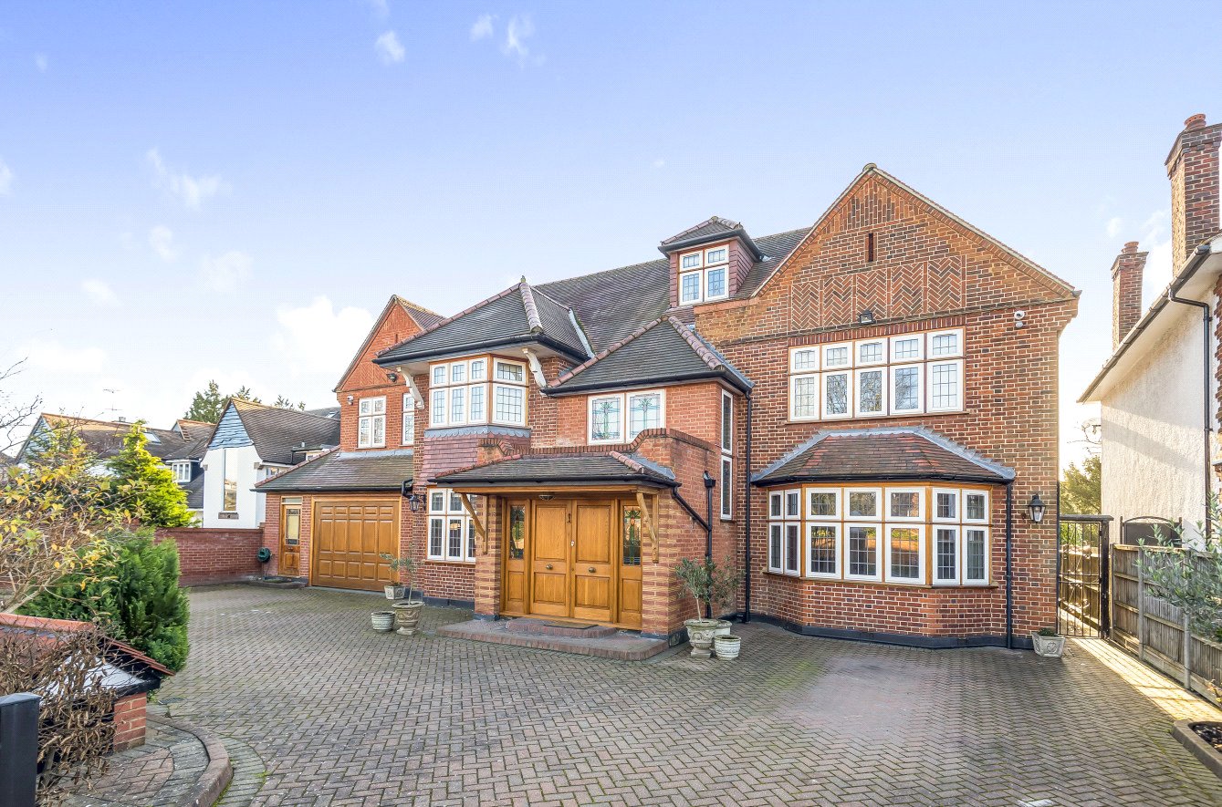 Broad Walk, London | Statons