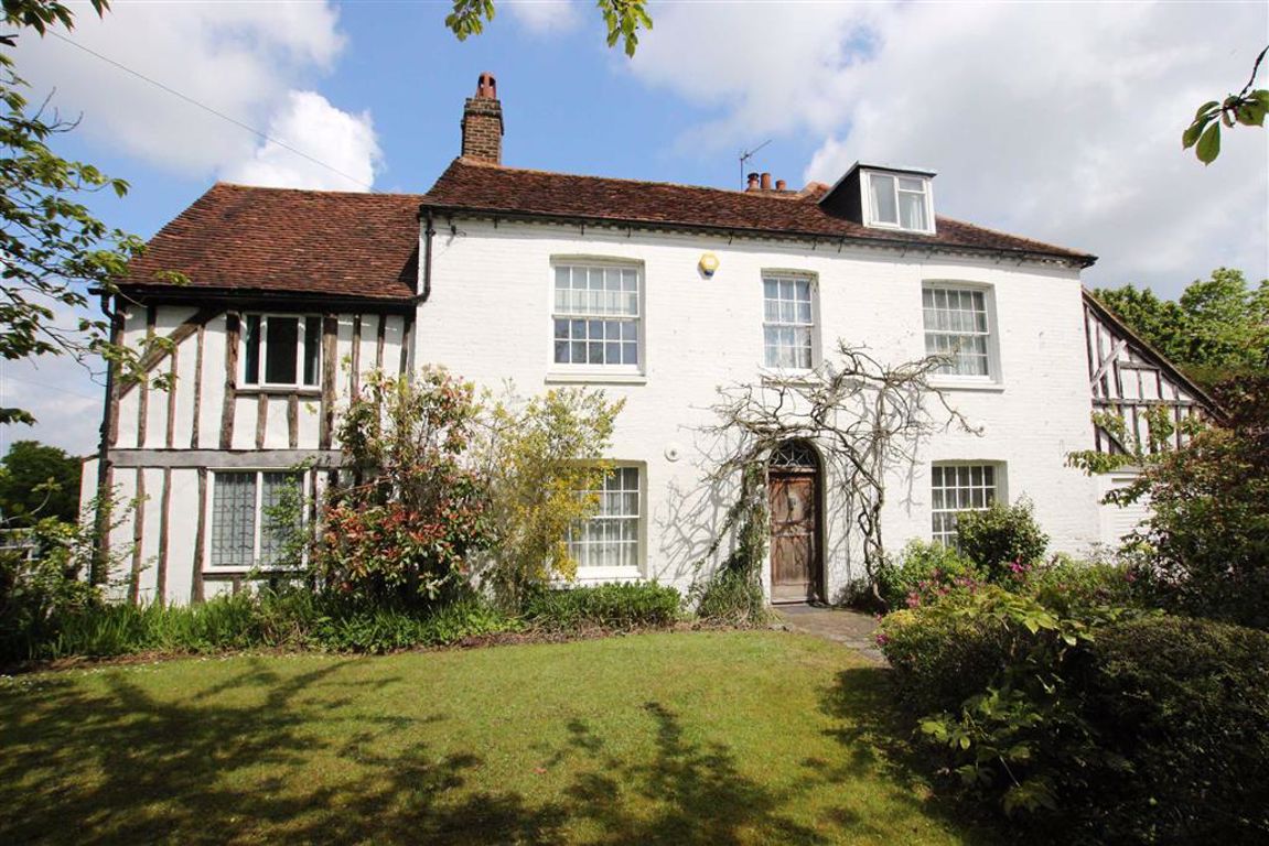 Totteridge Common, Totteridge, London | Statons