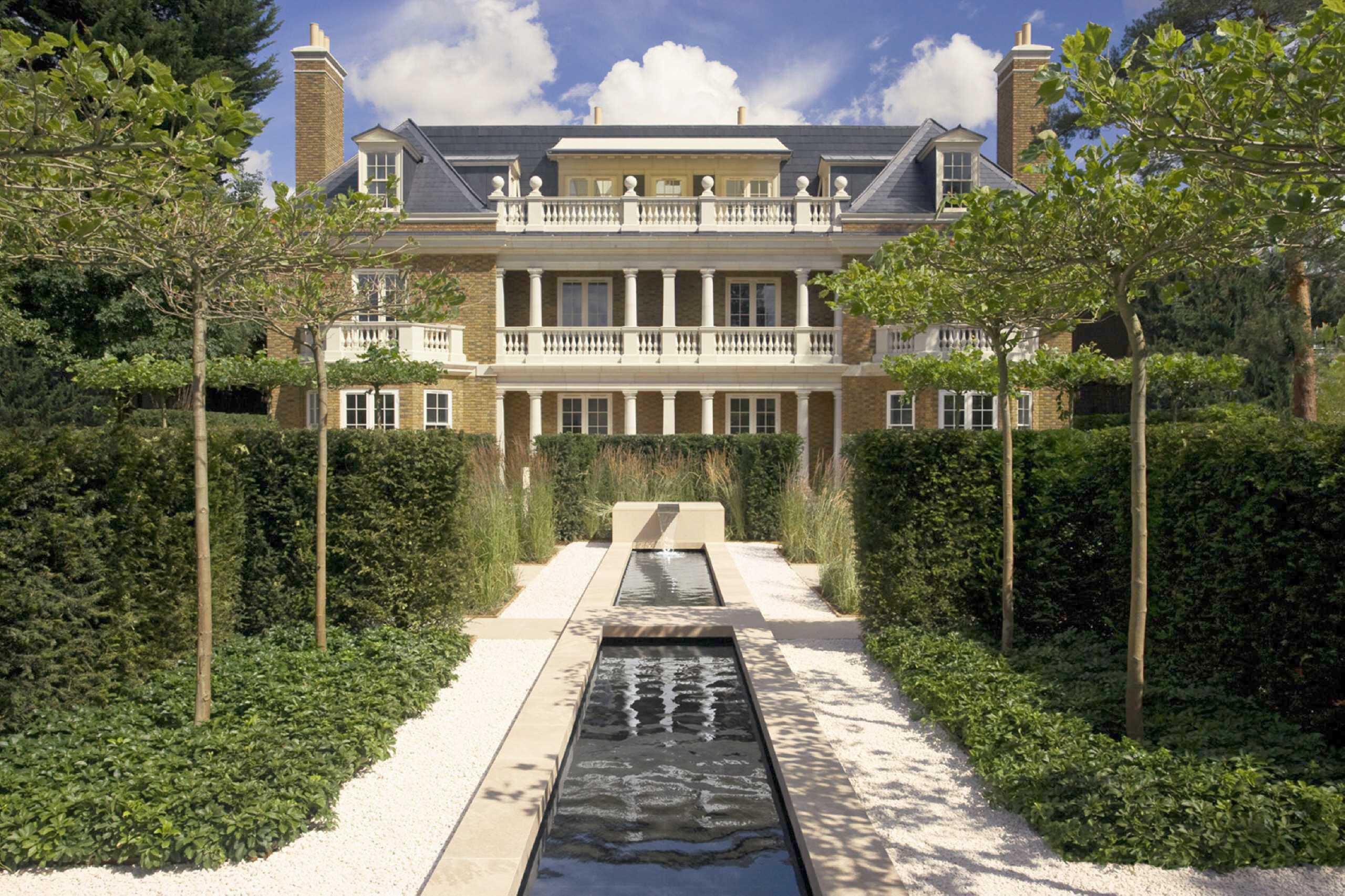 Totteridge Lane, Totteridge | Statons