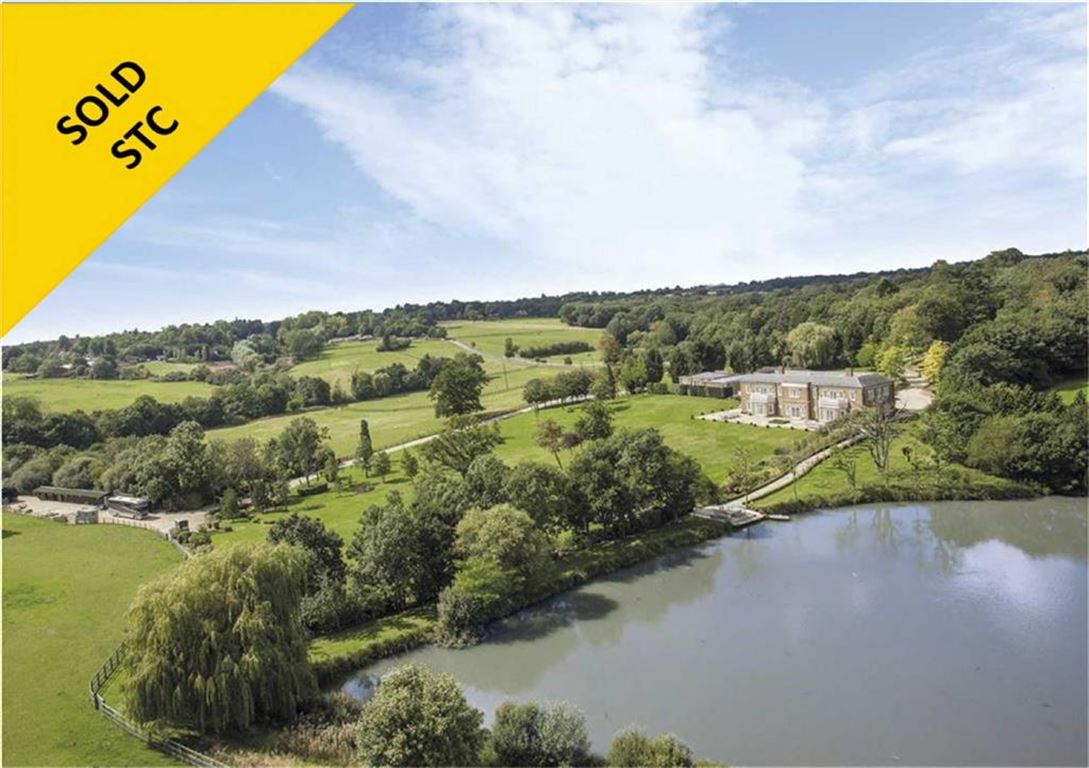 5 Bed House And 2 Bed Cottage, Ponsbourne Park, Newgate Street ...