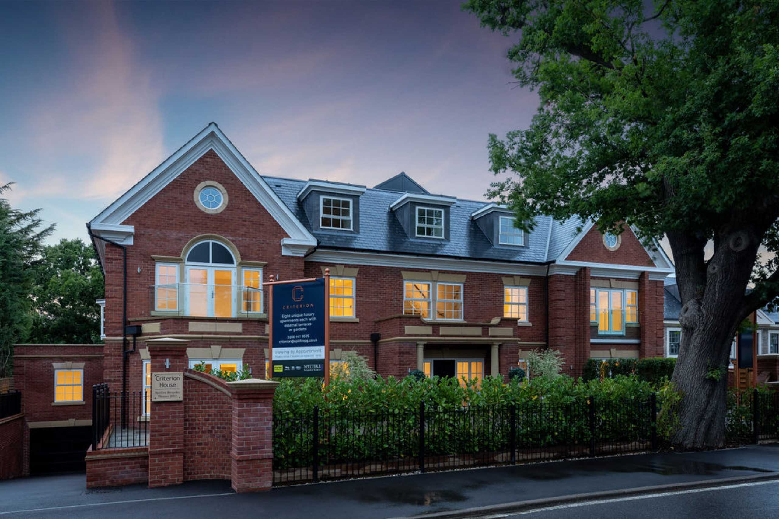 Criterion, Camlet Way, Hadley Wood | Statons