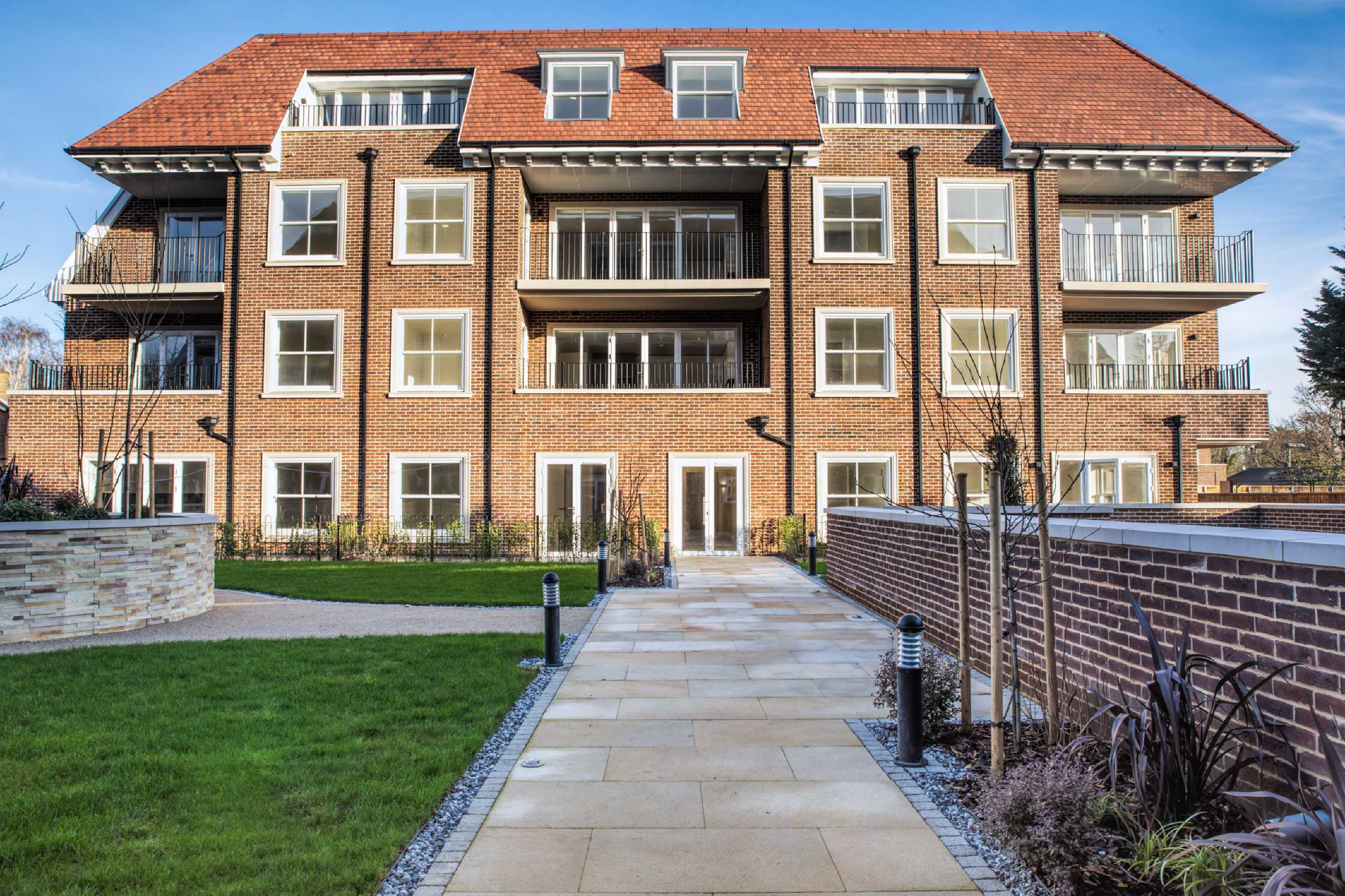 High Road, Whetstone | Statons