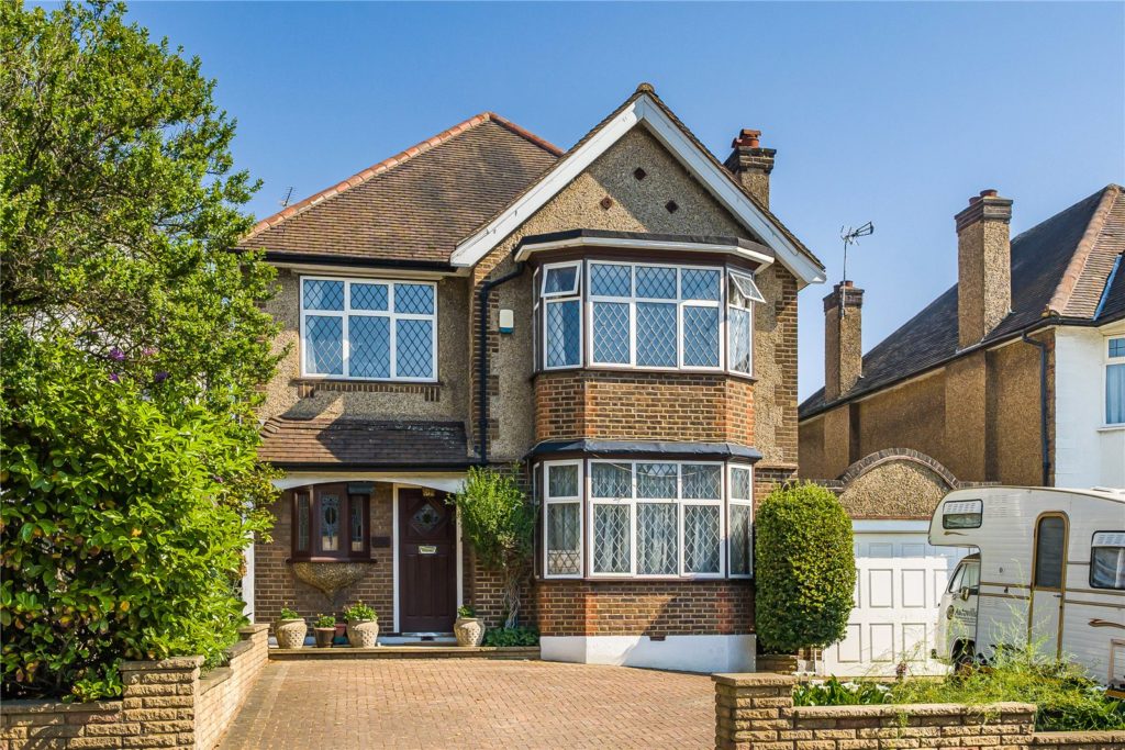 Totteridge Lane, Totteridge | Statons