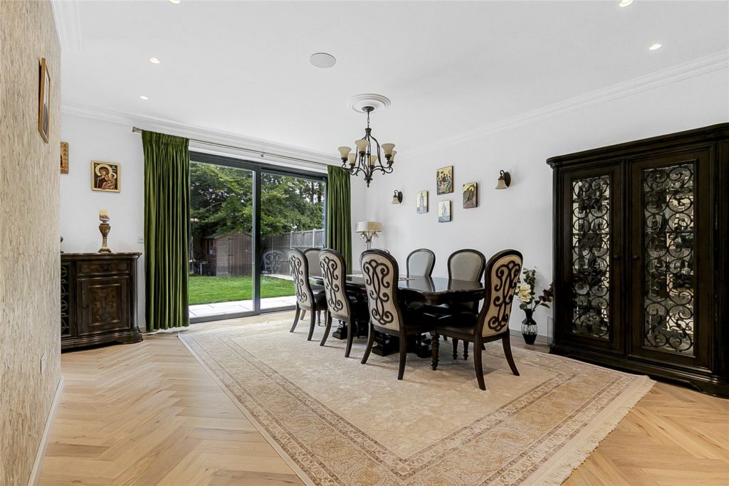 Athenaeum Road, Whetstone | Statons