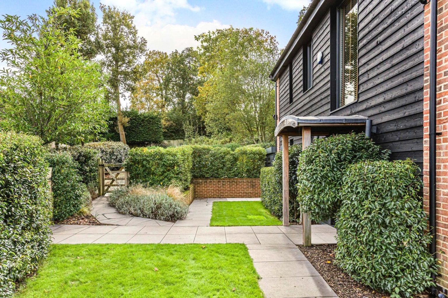 The Ridings, Ponsbourne Manor | Statons